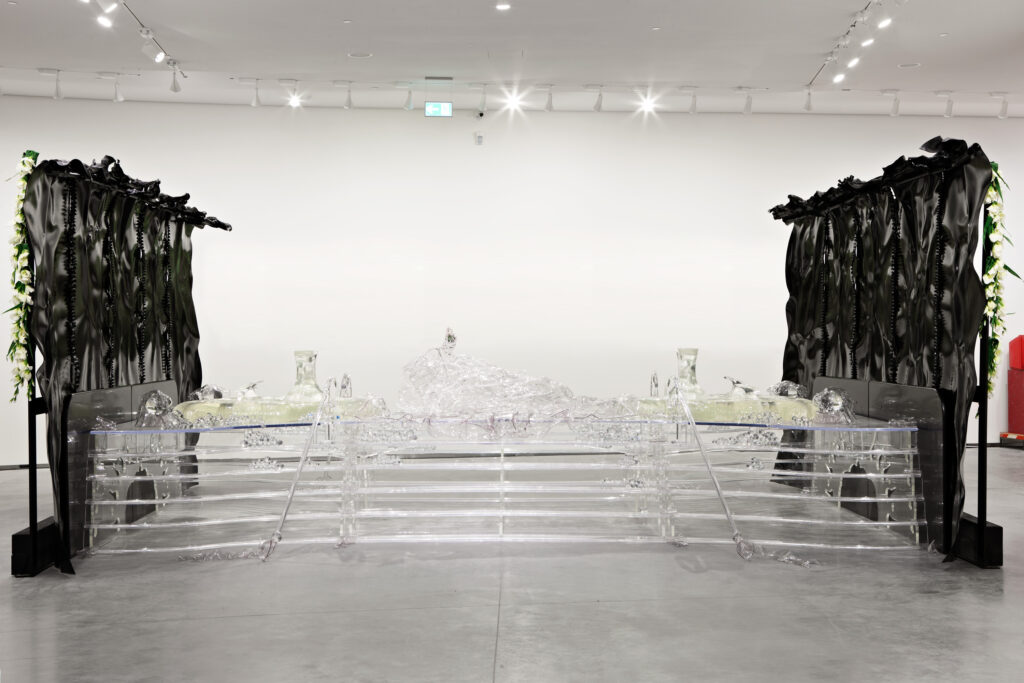 CREMASTER 5: Lánchíd: The Lament of the Queen of Chain - Astrup ...